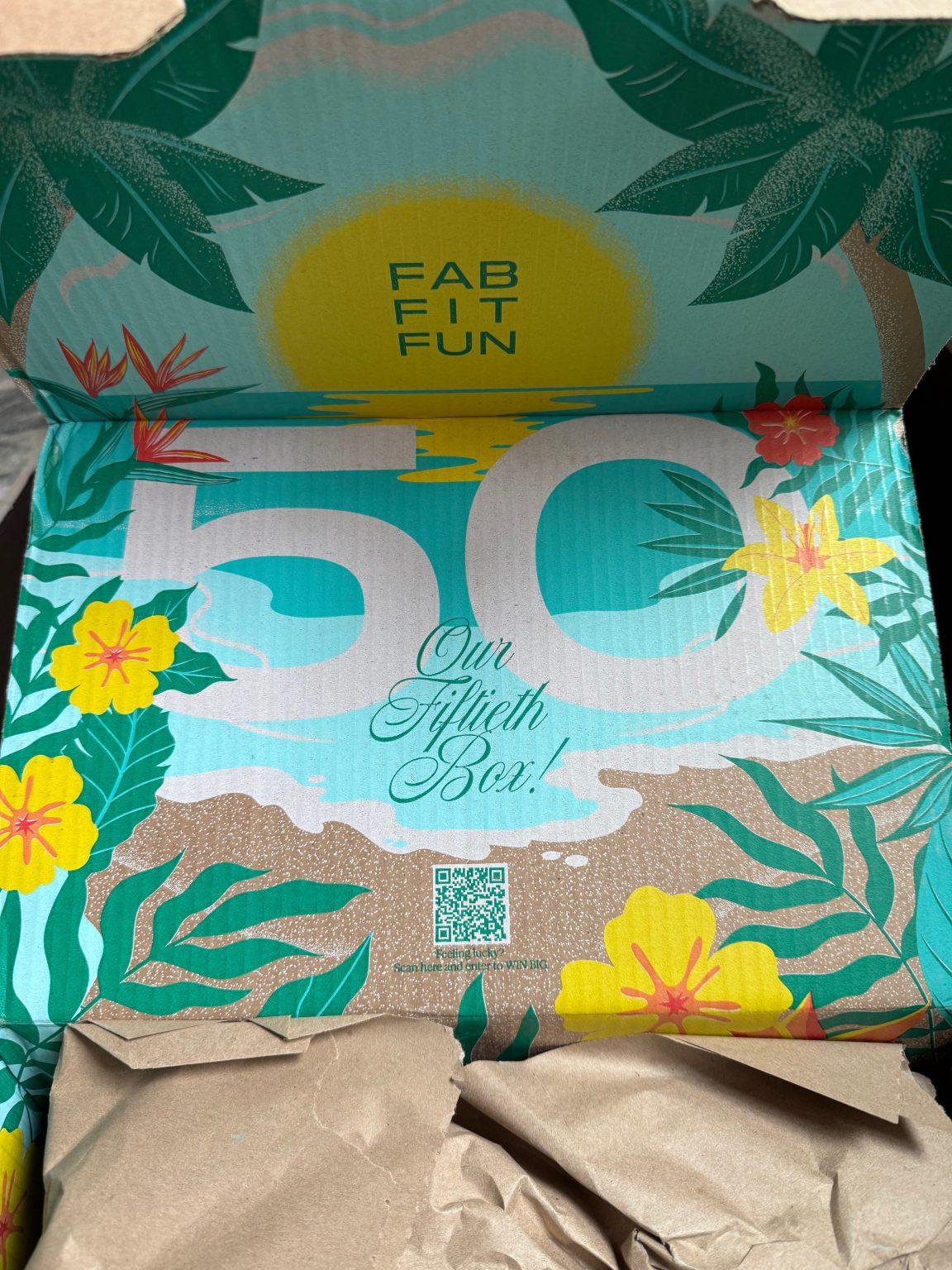 FabFitFun Summer 2025 Review + Free Gift Coupon Code Offer ...